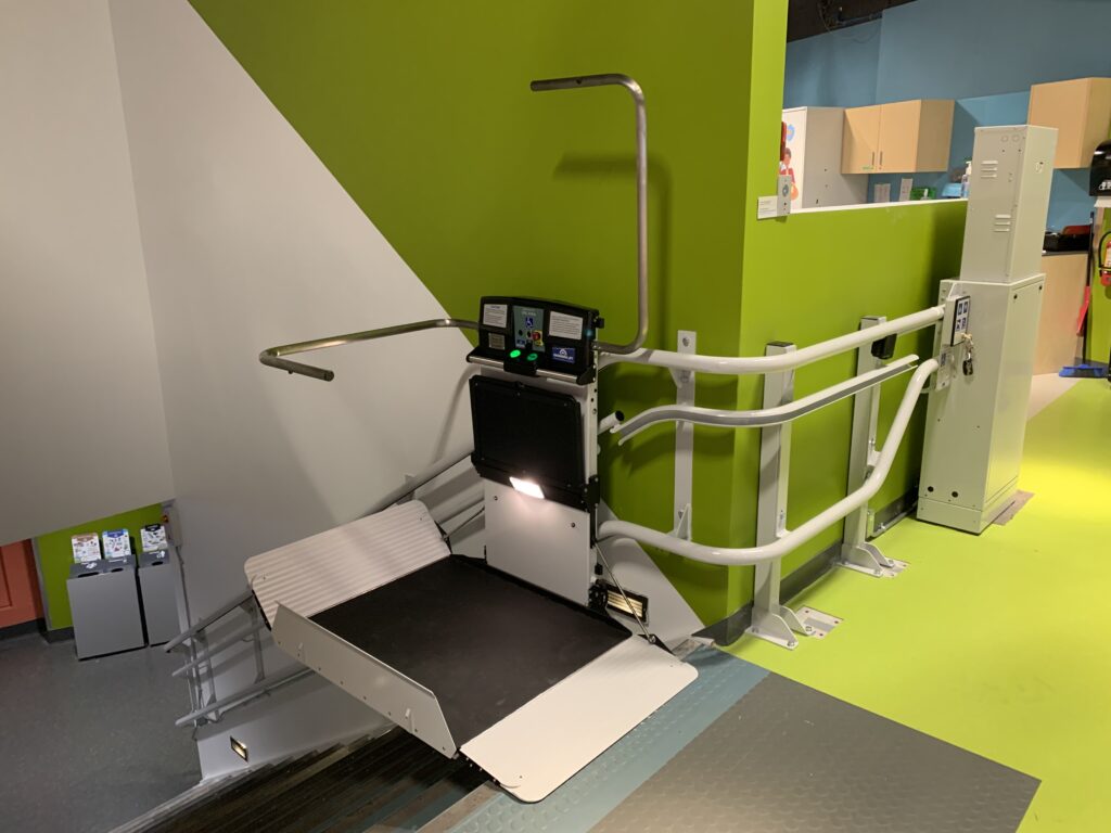 Artira Inclined Lift at Science World Vancouver | Garaventa Lift