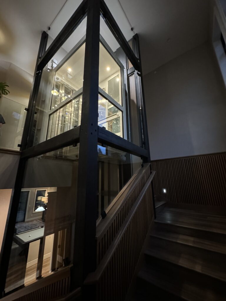 Elvoron MR Elevator in Washougal, WA | Garaventa Lift