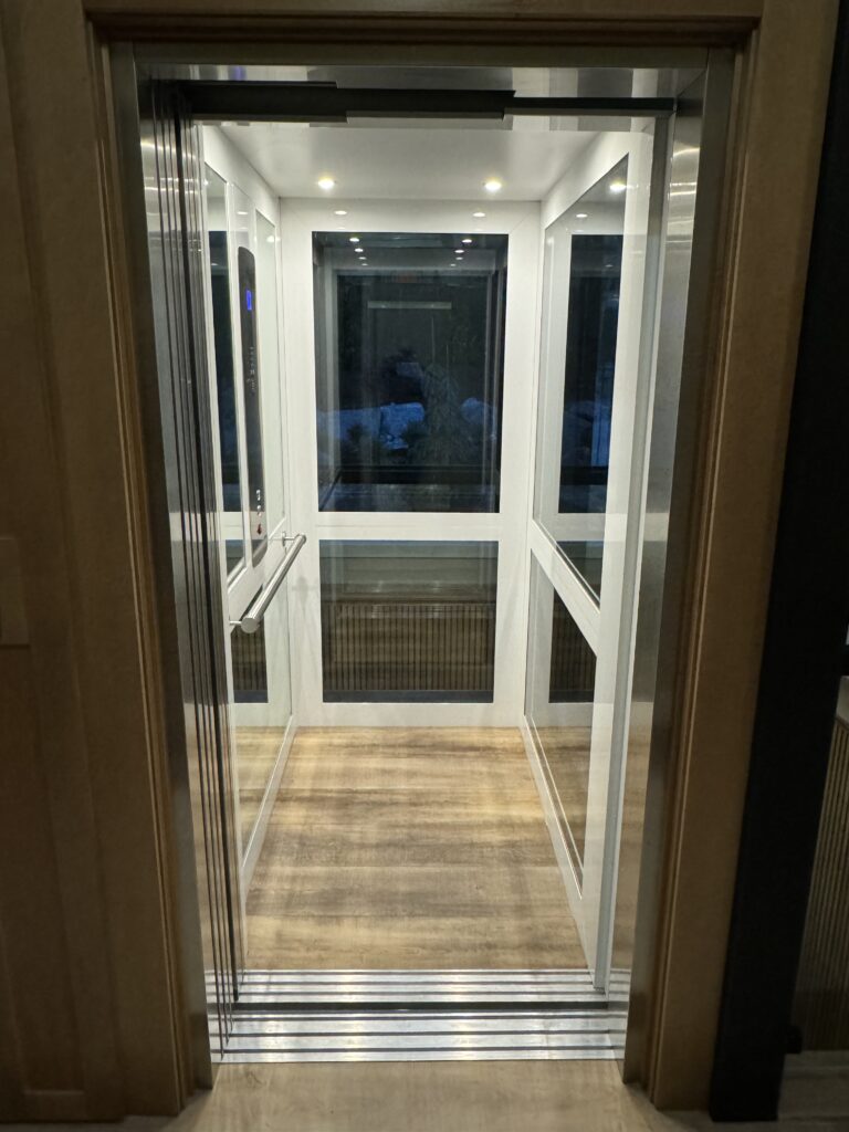 Elvoron MR Elevator in Washougal, WA | Garaventa Lift
